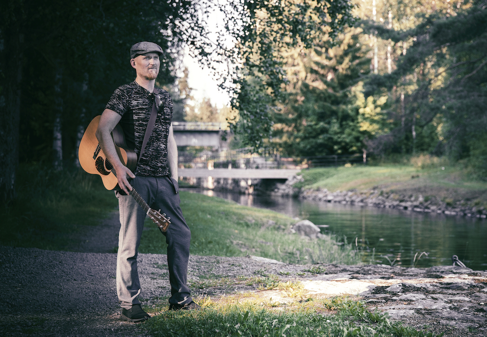 Anssi Huotari muistelee nuorena alkanutta ikuista rakkautta - PressHopper